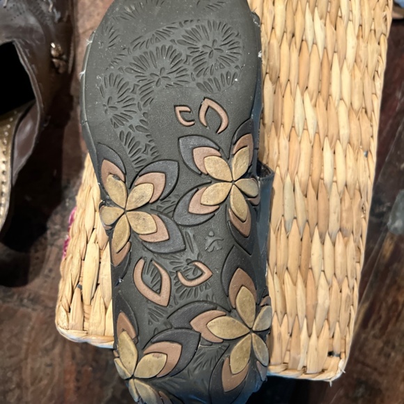 cushe | Shoes | Cushe Sun Rose Sandal Size 9 | Poshmark